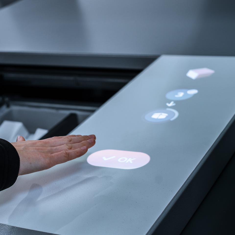 Wearable Task Assistant (WTA); Operator Picking Guidance | Kardex